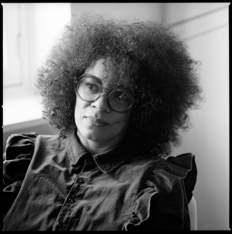 Babs Gons is vanaf september 2023 twee jaar lang Dichter des Vaderlands ...